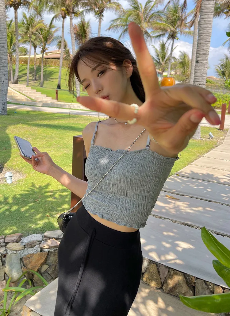 カップ付シャーリングキャミソール | レディースファッション通販 - DHOLIC