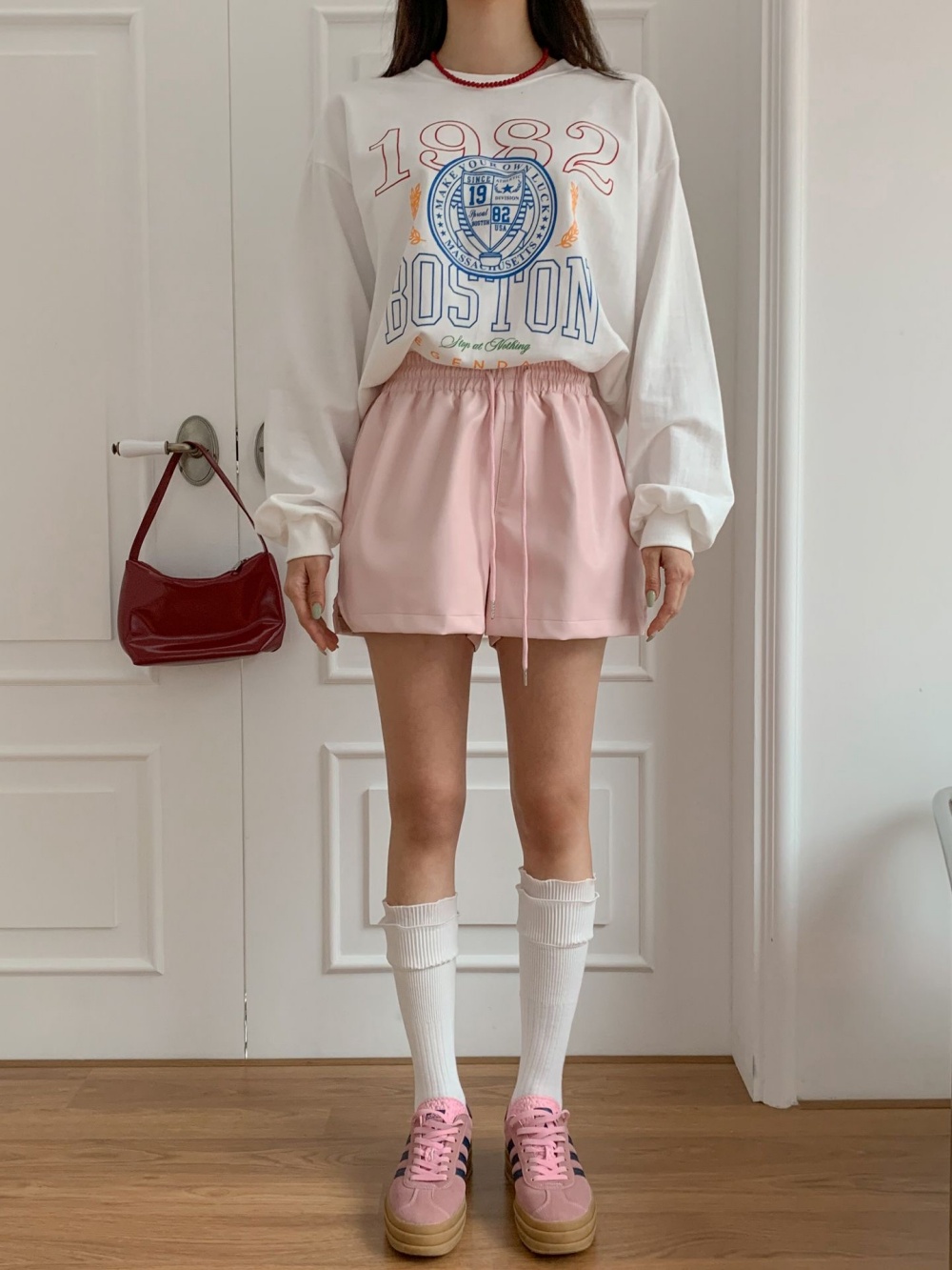 レザー調ストリングスリットショートパンツ | レディースファッション通販 - DHOLIC