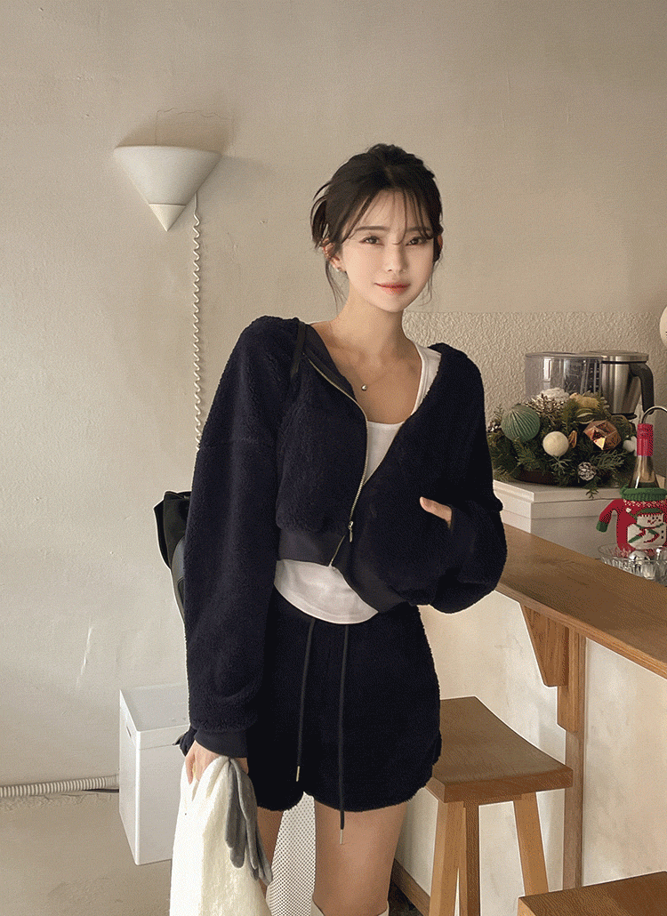 クロップドブークレジップパーカー | レディースファッション通販 - DHOLIC