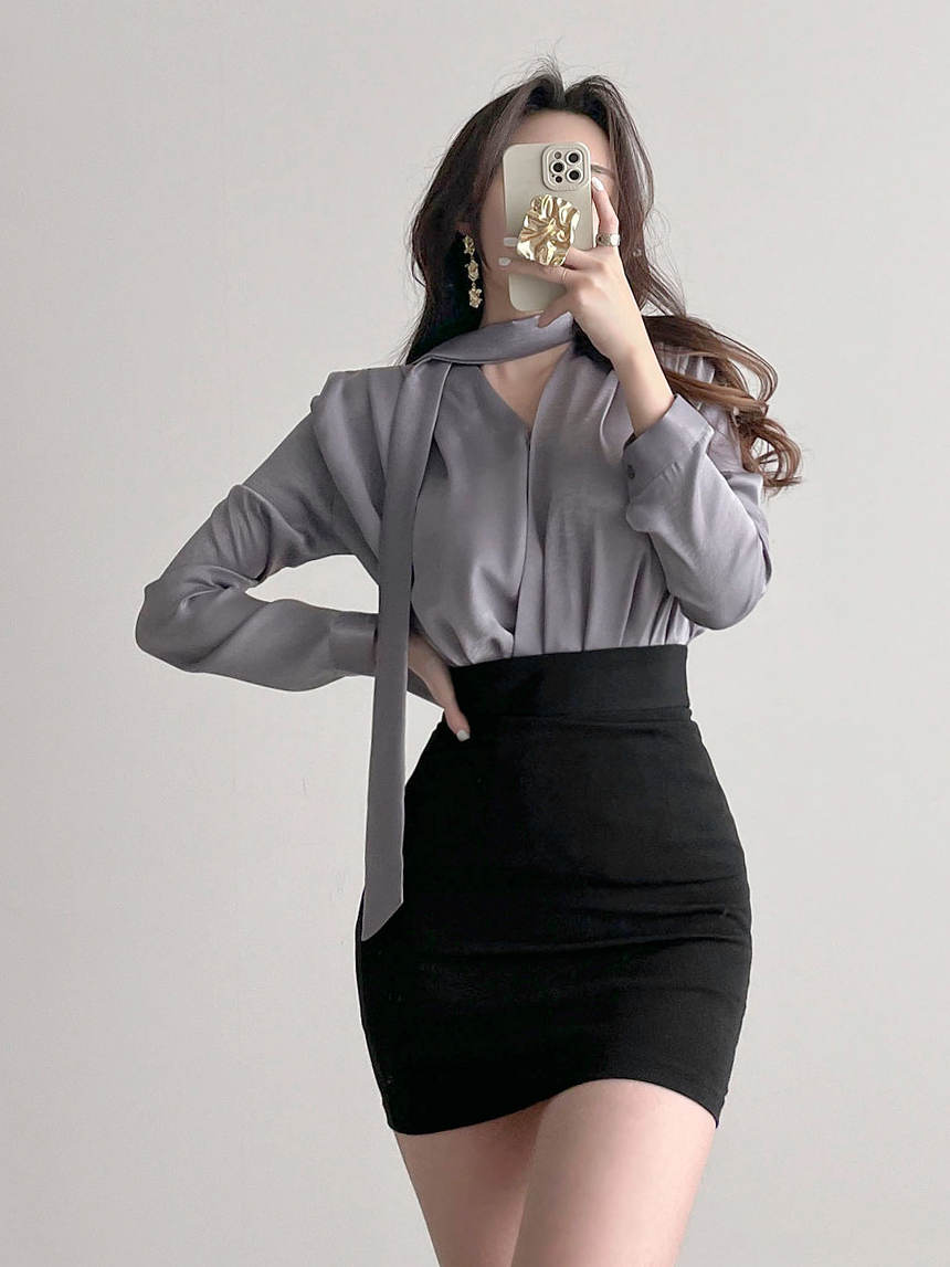 Vネックタイブラウス | レディースファッション通販 - DHOLIC【公式】