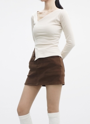 斜線スリットアシメTシャツ | レディースファッション通販 - DHOLIC