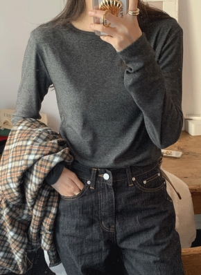 ラウンドネック無地Tシャツ | レディースファッション通販 - DHOLIC