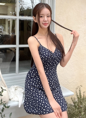 クロップドパンチングカーディガン&フラワーキャミワンピースSET | レディースファッション通販 - DHOLIC